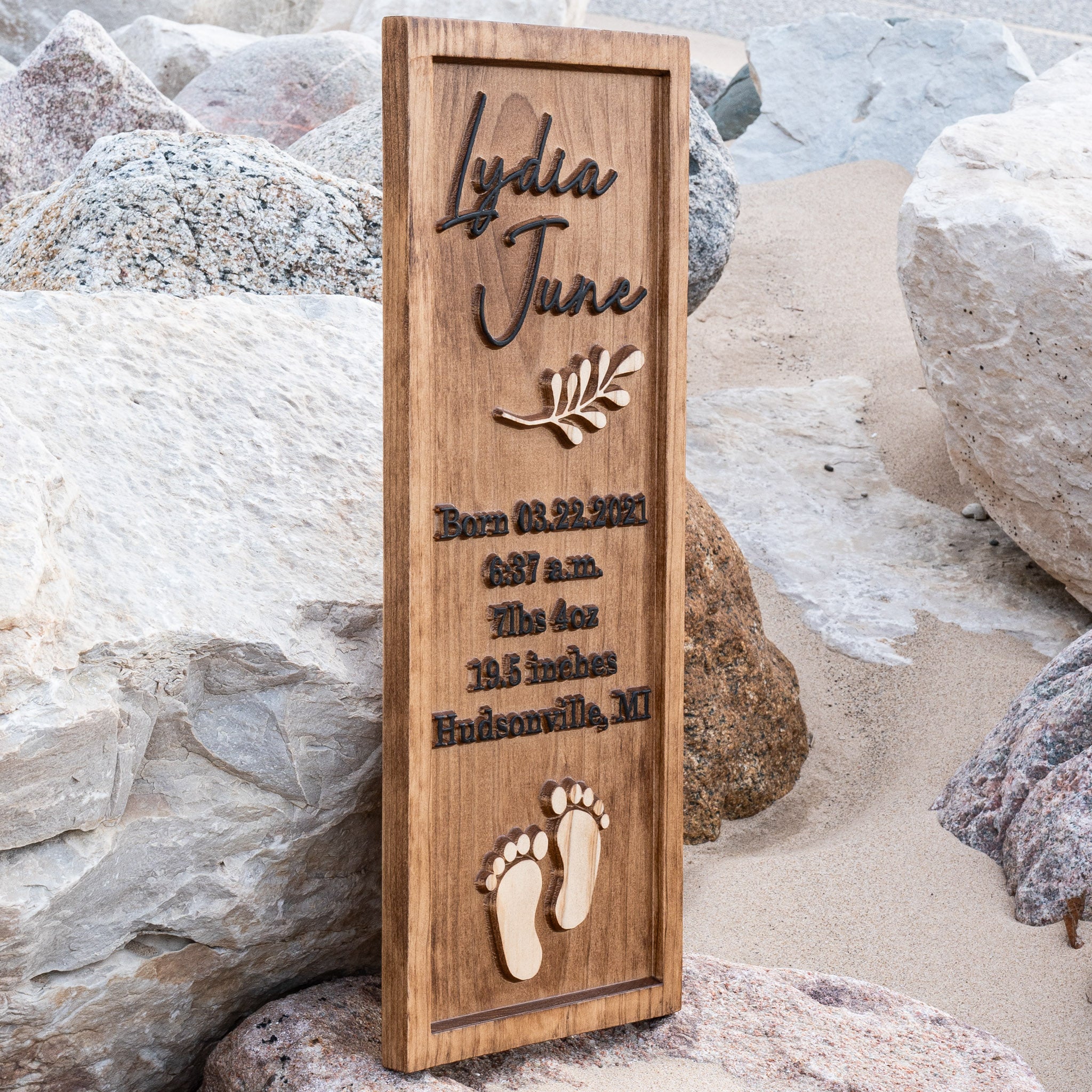 Vertical Newborn Name Sign