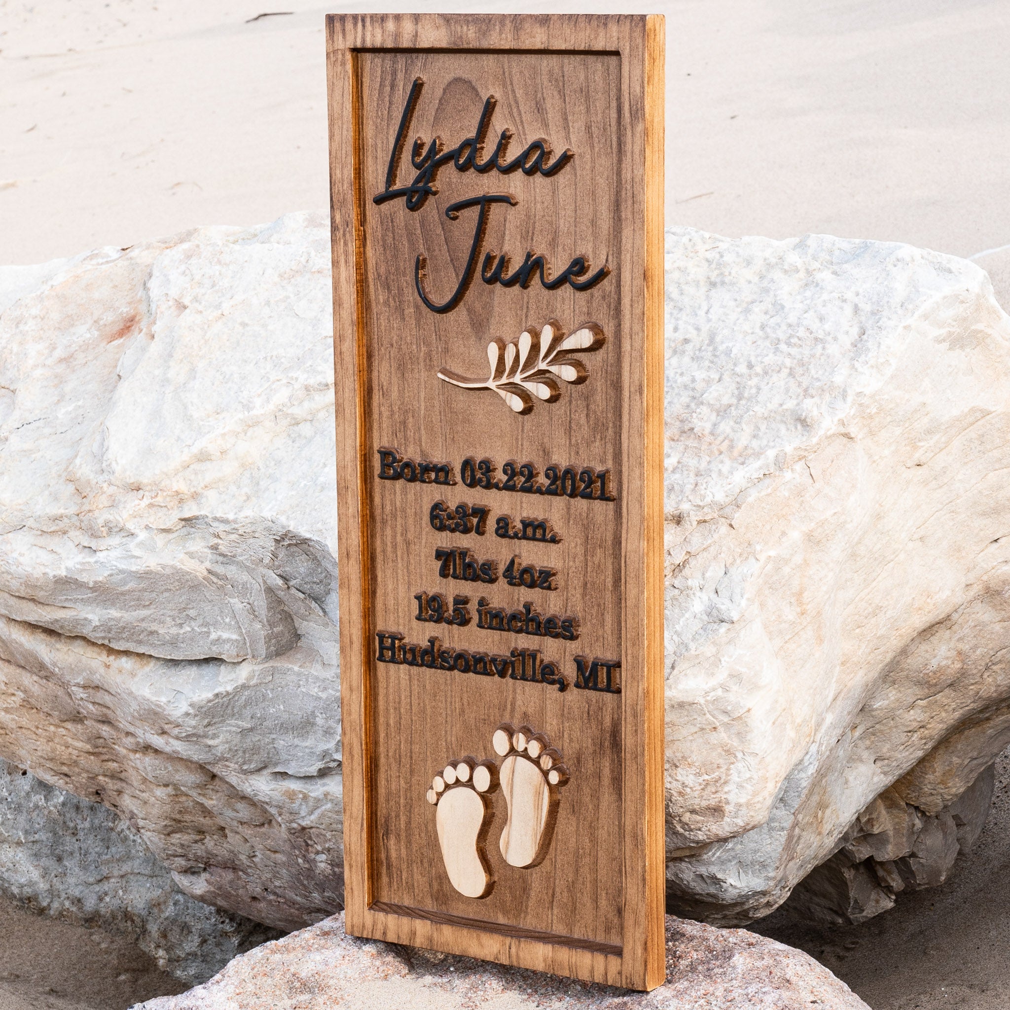 Vertical Newborn Name Sign